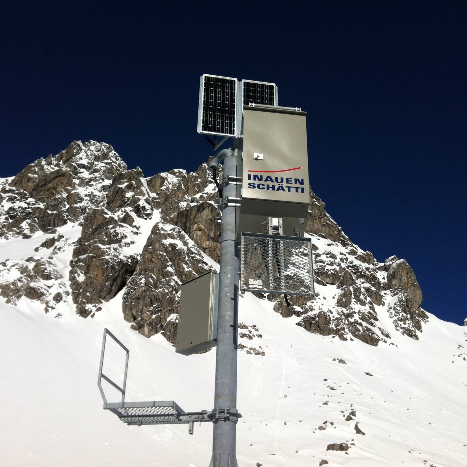 AVALANCHE GUARD LW 2700 / LW 5400 | Avalanche triggering systems ...